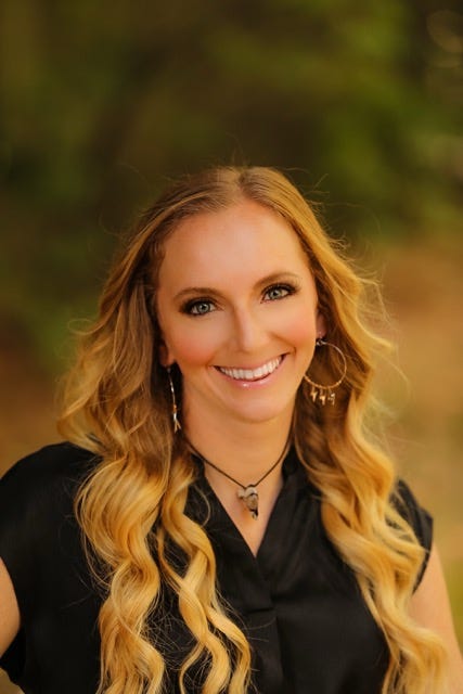 Lyssa Mia Smith | Substack