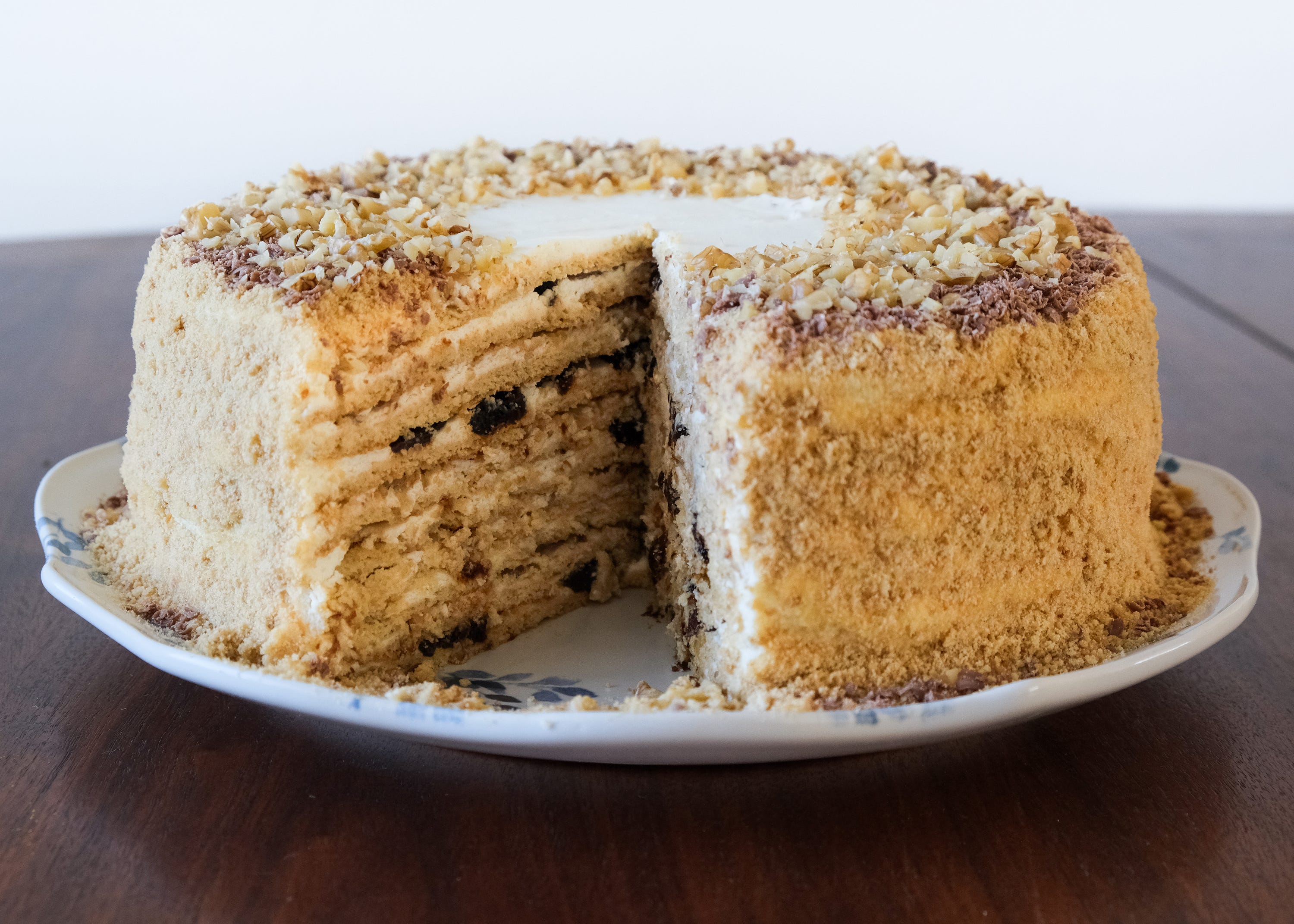 Medovyk – delicious Ukrainian honey cake recipe
