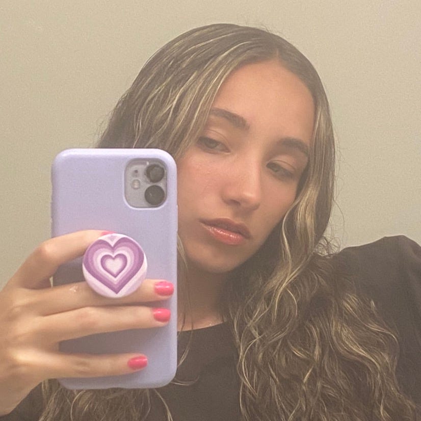 Simone Gonzalez | Substack