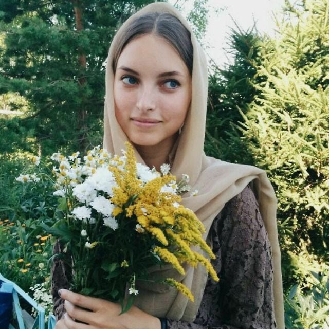 The Beauty of Modesty - by Silouana - Holistic Hesychia