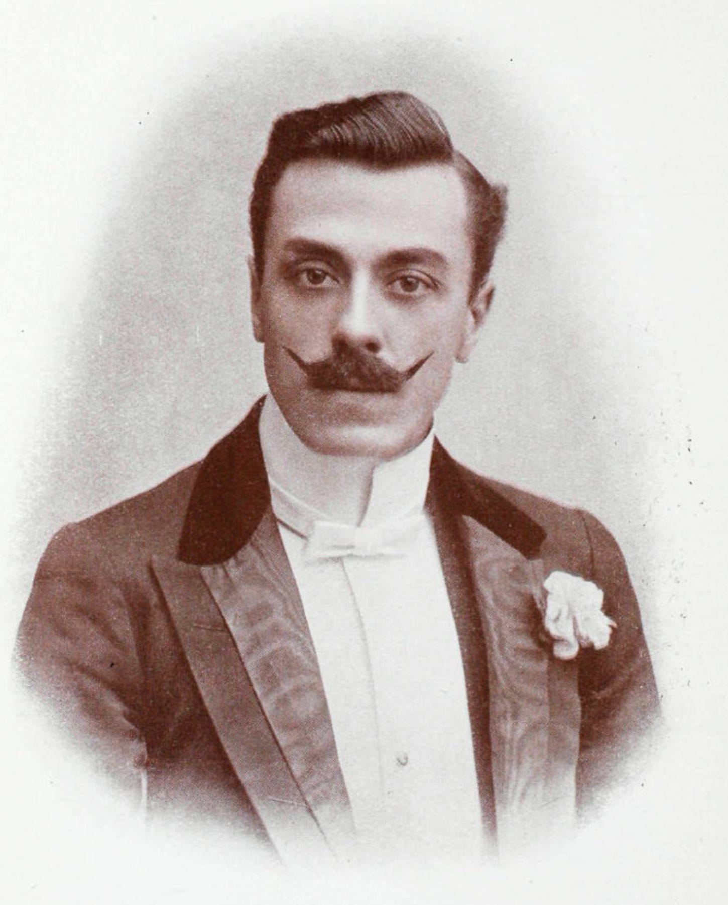 AT LAST, A REAL MAGICIAN - ISSUE 28 - by David Britland