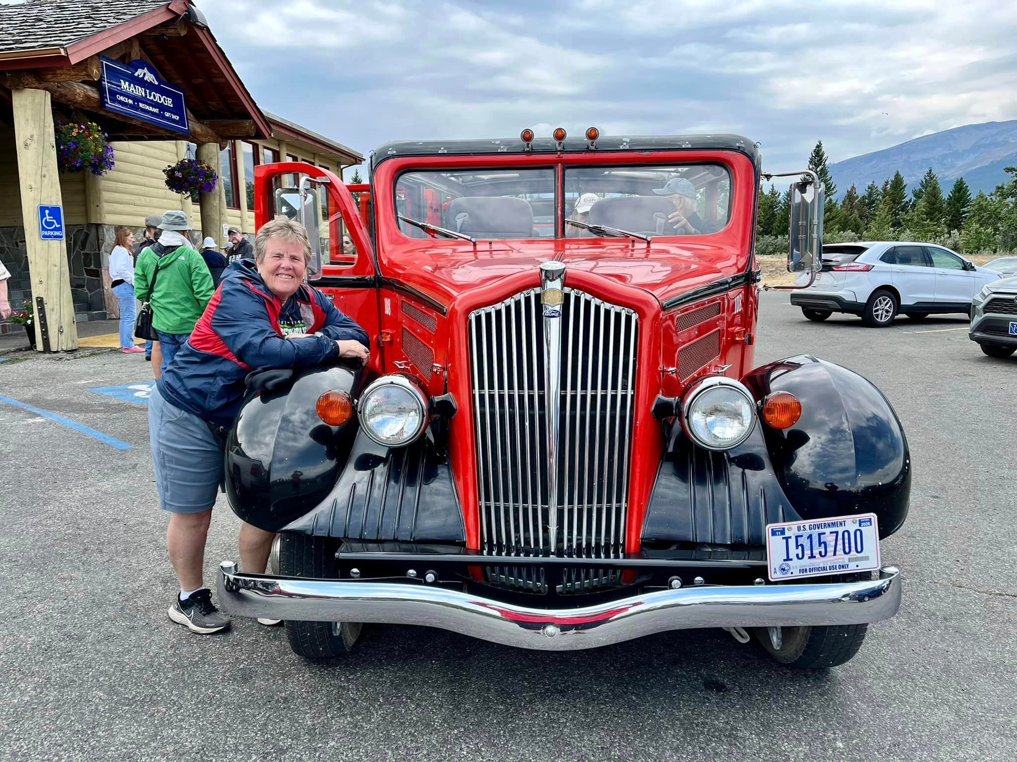 Red Bus Tour on Glacier National Park's Going-to-the-Sun Highway