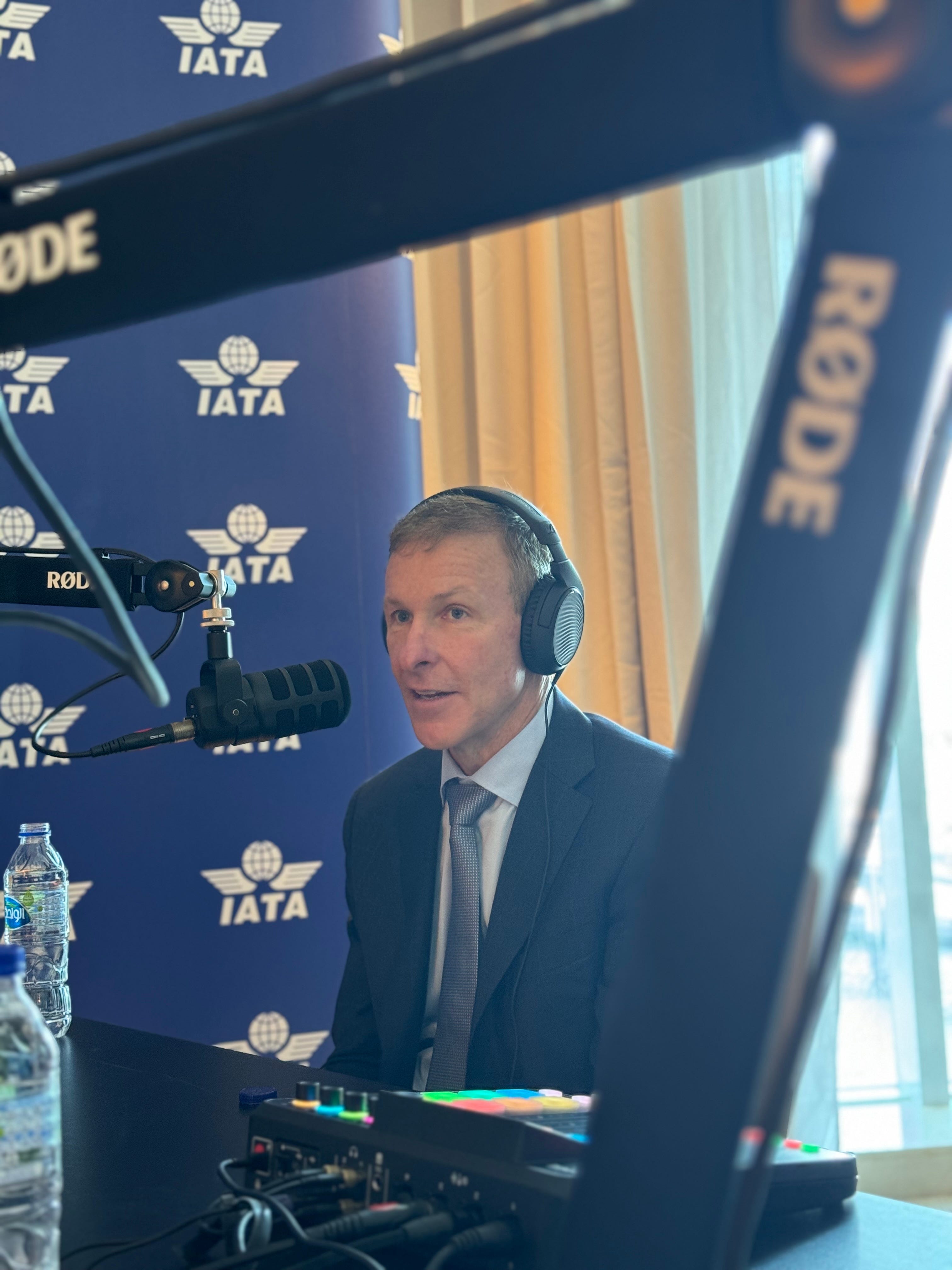 Scott Kirby's Interview with The Air Show - by Brian Sumers