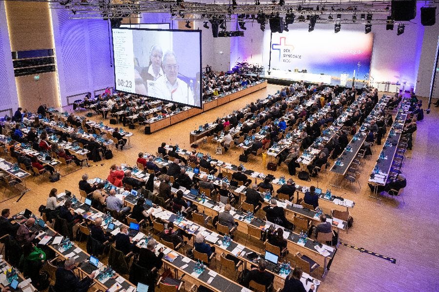 German synodal way backs same-sex blessings