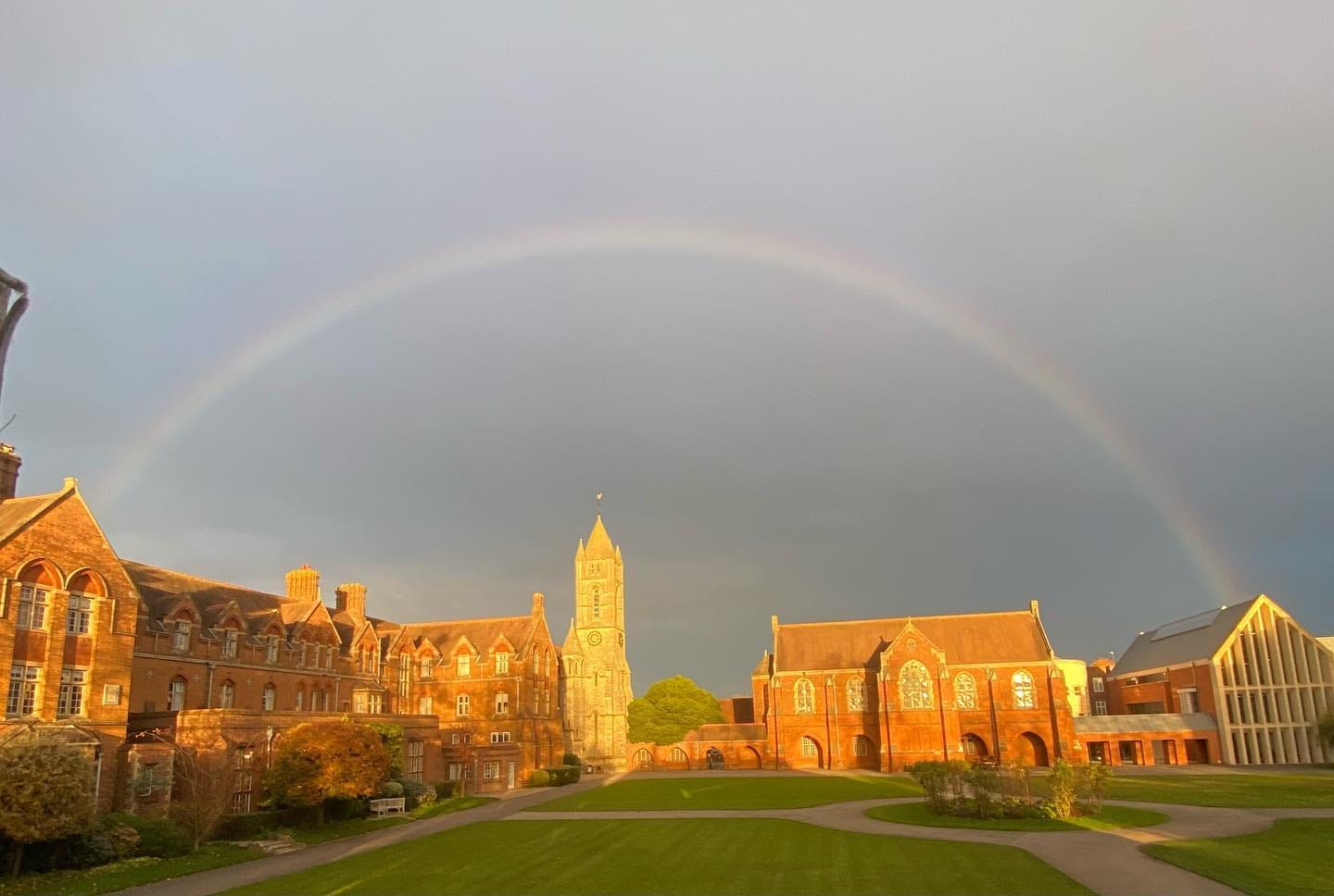 Is this Prince George's new school? - by Ainhoa Barcelona