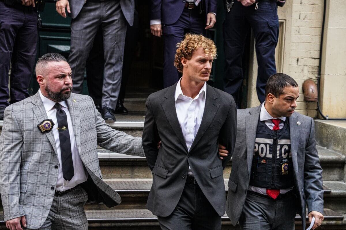 U.S Marine/Subway Samaritan Charged With Manslaughter