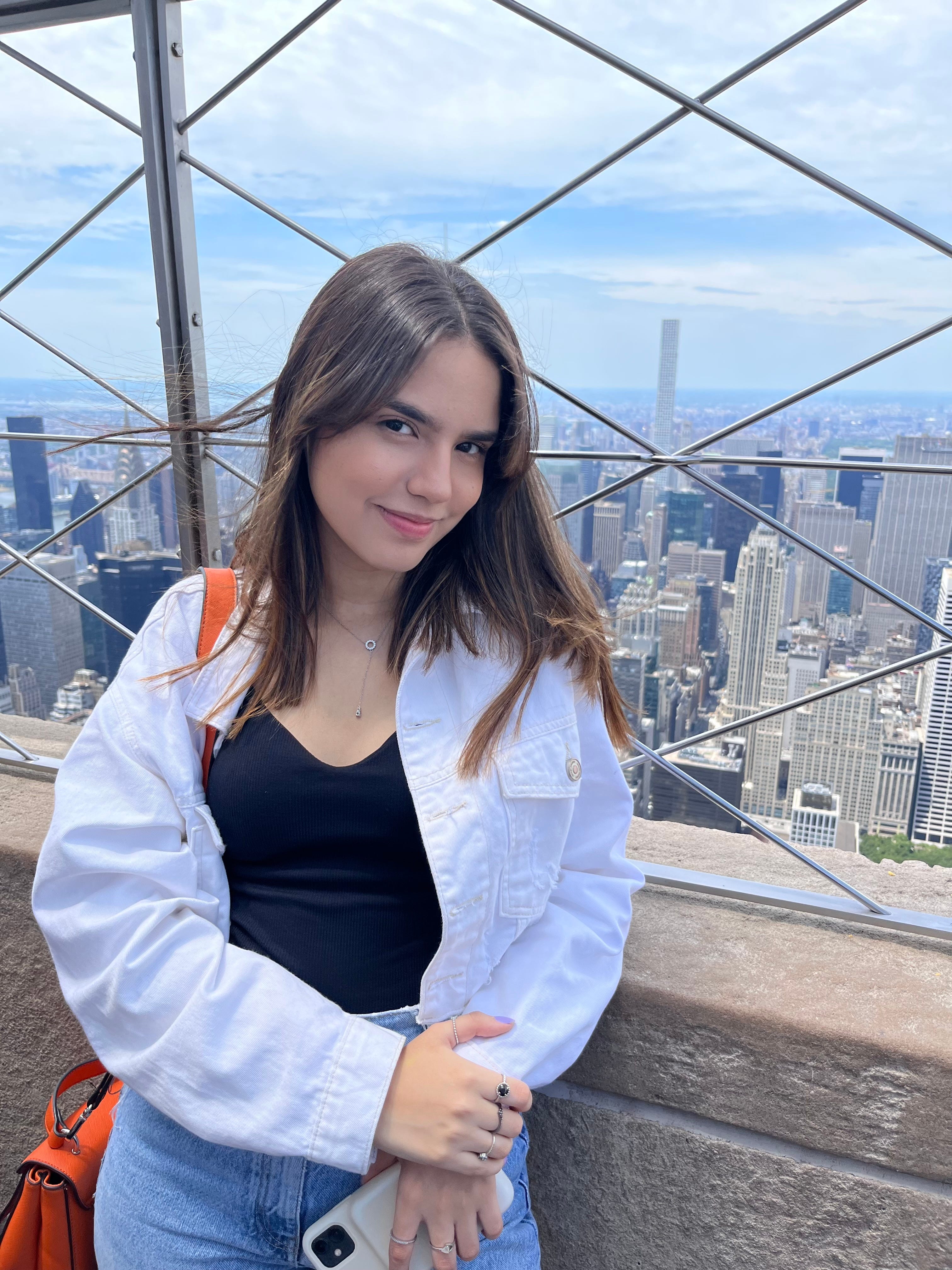 Laura Cavalcante | Substack