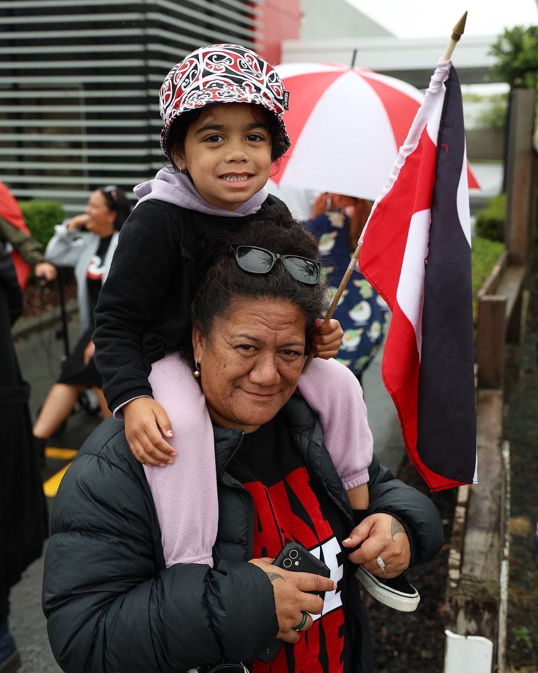 Peaceful Māori Hikoi Advances - In Pictures