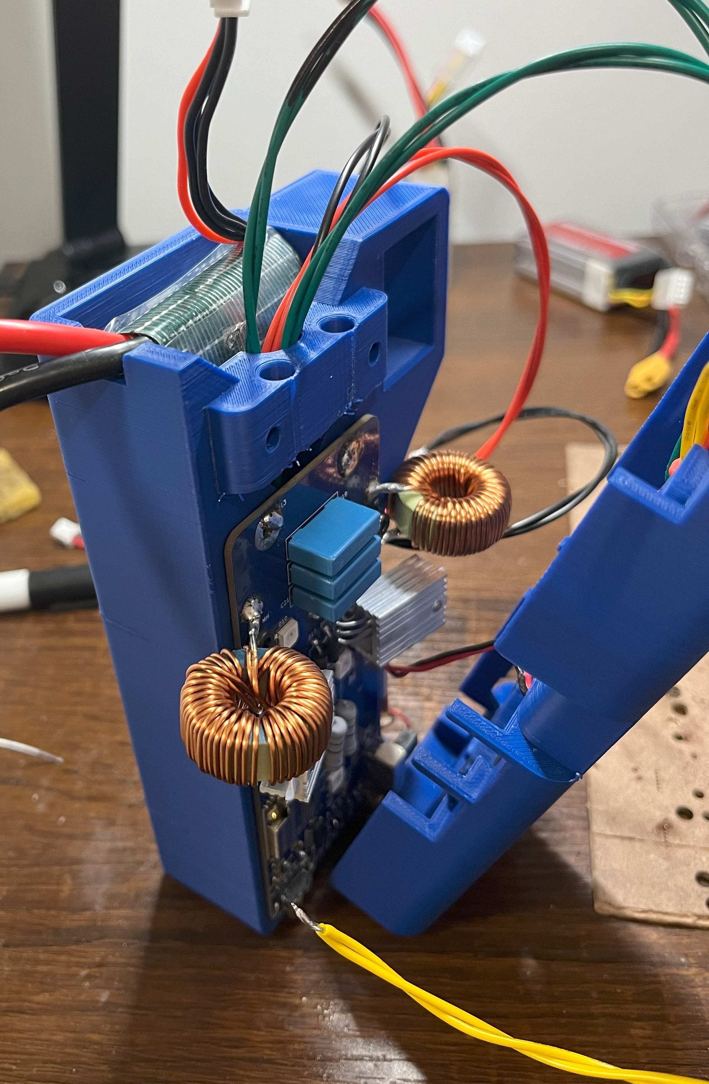 Build a Powerful High Voltage Generator That's Also an Induction Heater ...