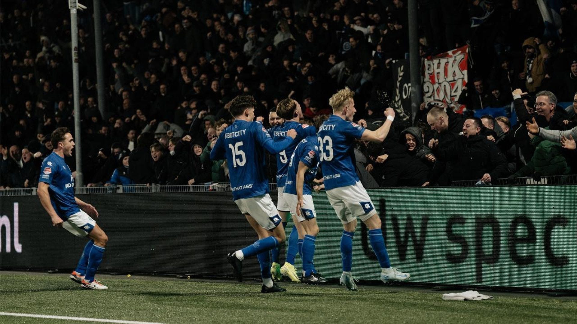 Field Notes: FC Den Bosch 1-0 TOP Oss - by Josh Bland