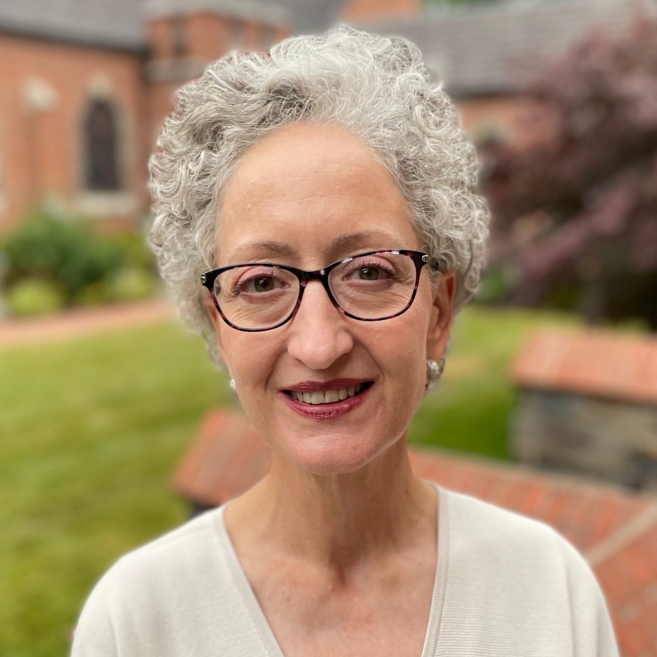 Building a social justice book group, with Beth Hardin