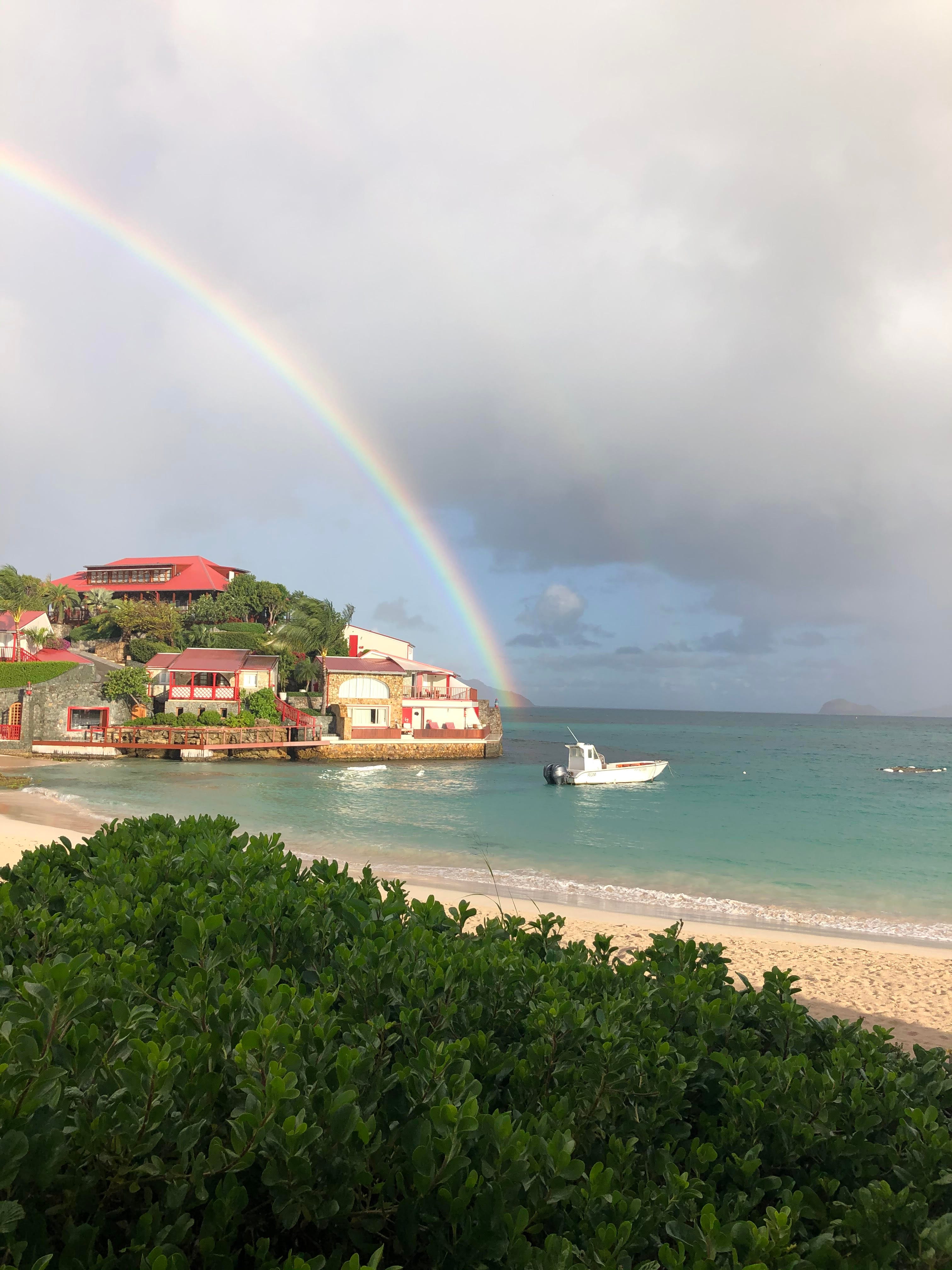 La(s) Isla(s) Bonita(s) - by RoLodex x Jen Rosa Lopez