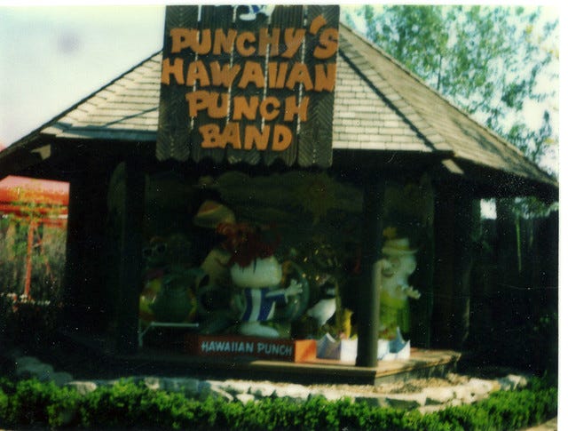 Punchy’s Hawaiian Animatronic Punch Band at Sea World