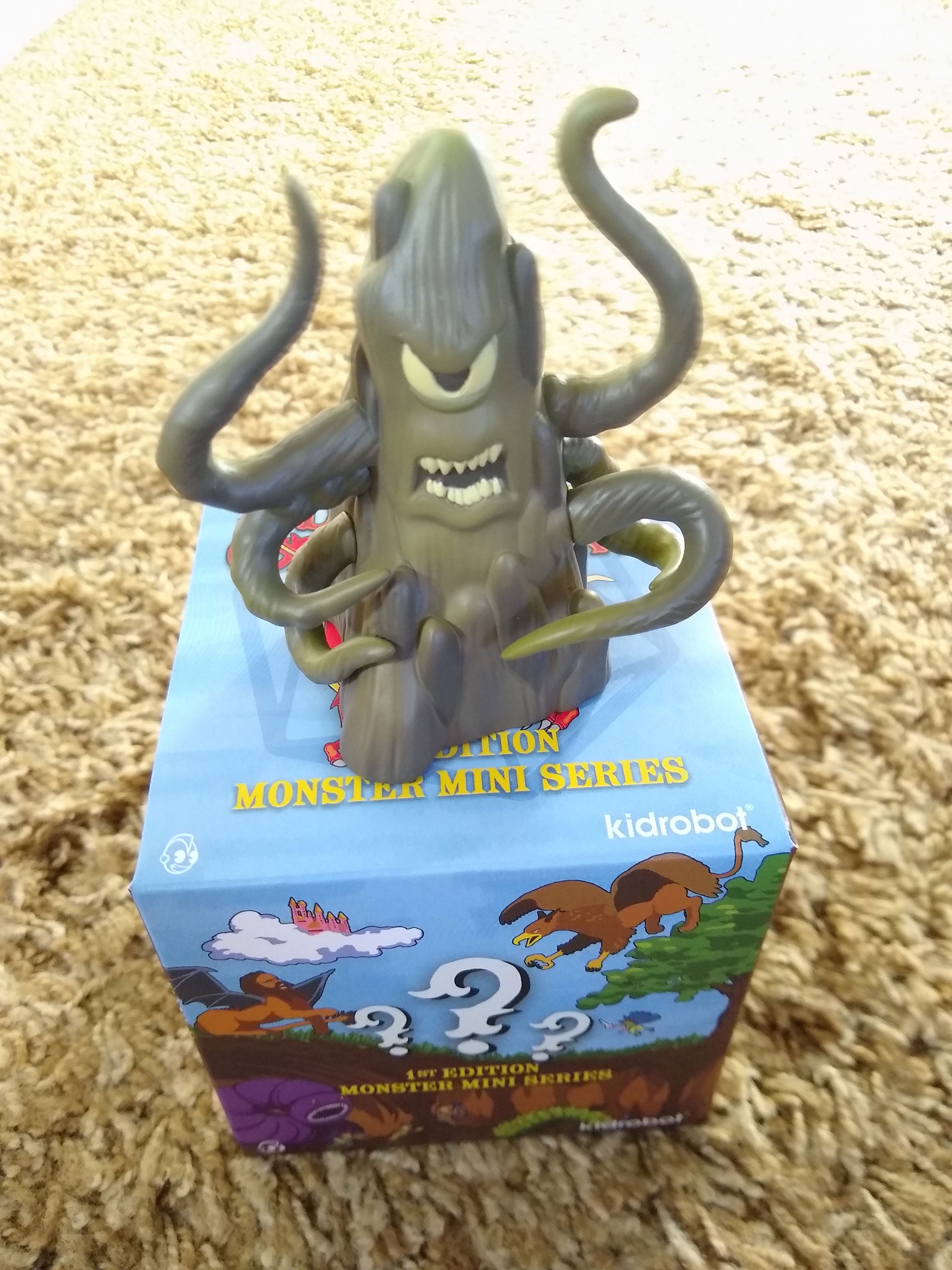 Fabled Finds: Unboxing D&D Monster Minis #1