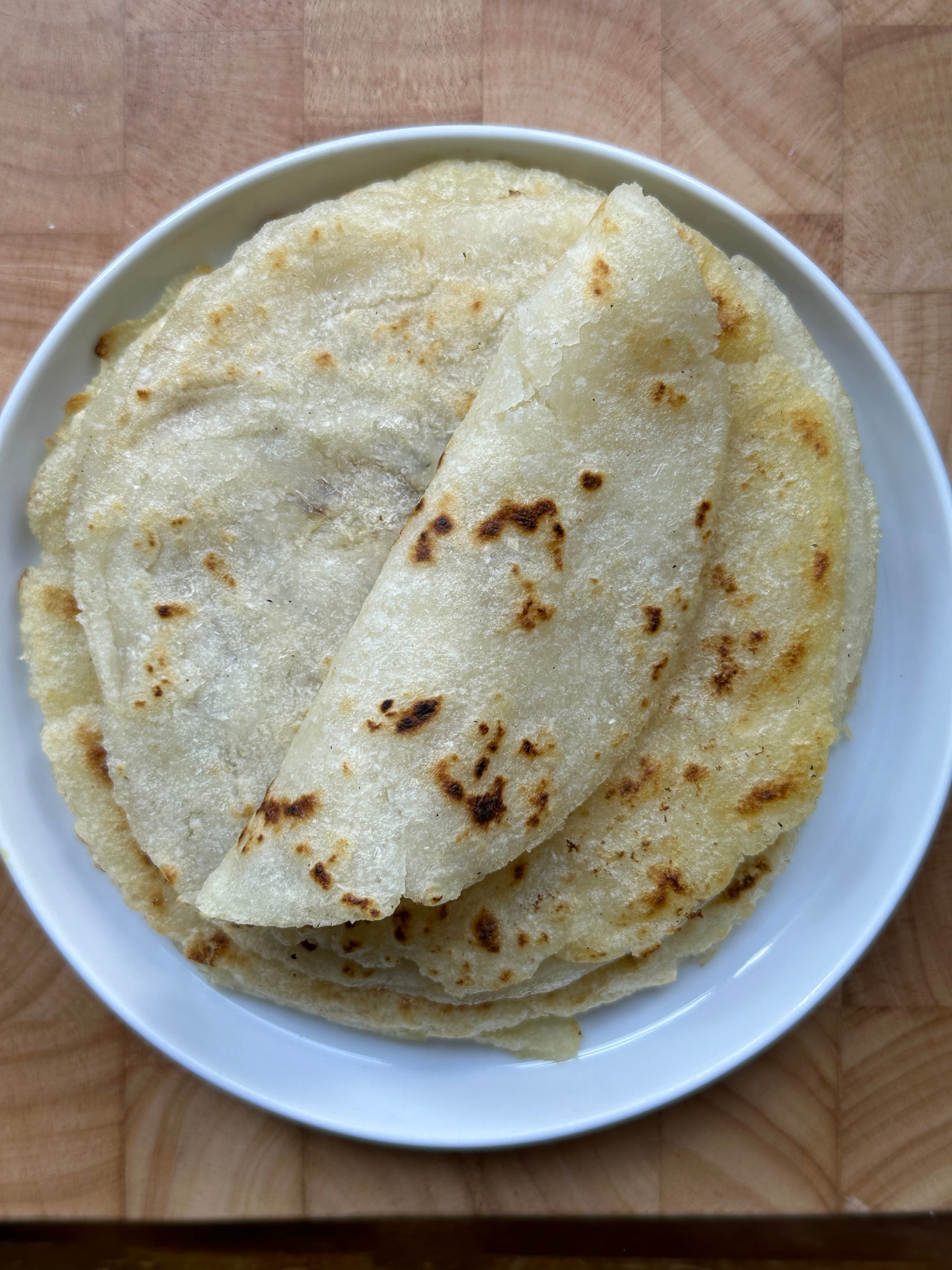MASA Y TORTILLAS DE YUCA - by Lilibeth Ramirez