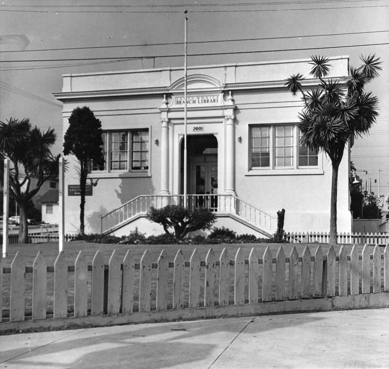 Ocean Park Library - by Mark Gorman - The Street Seen