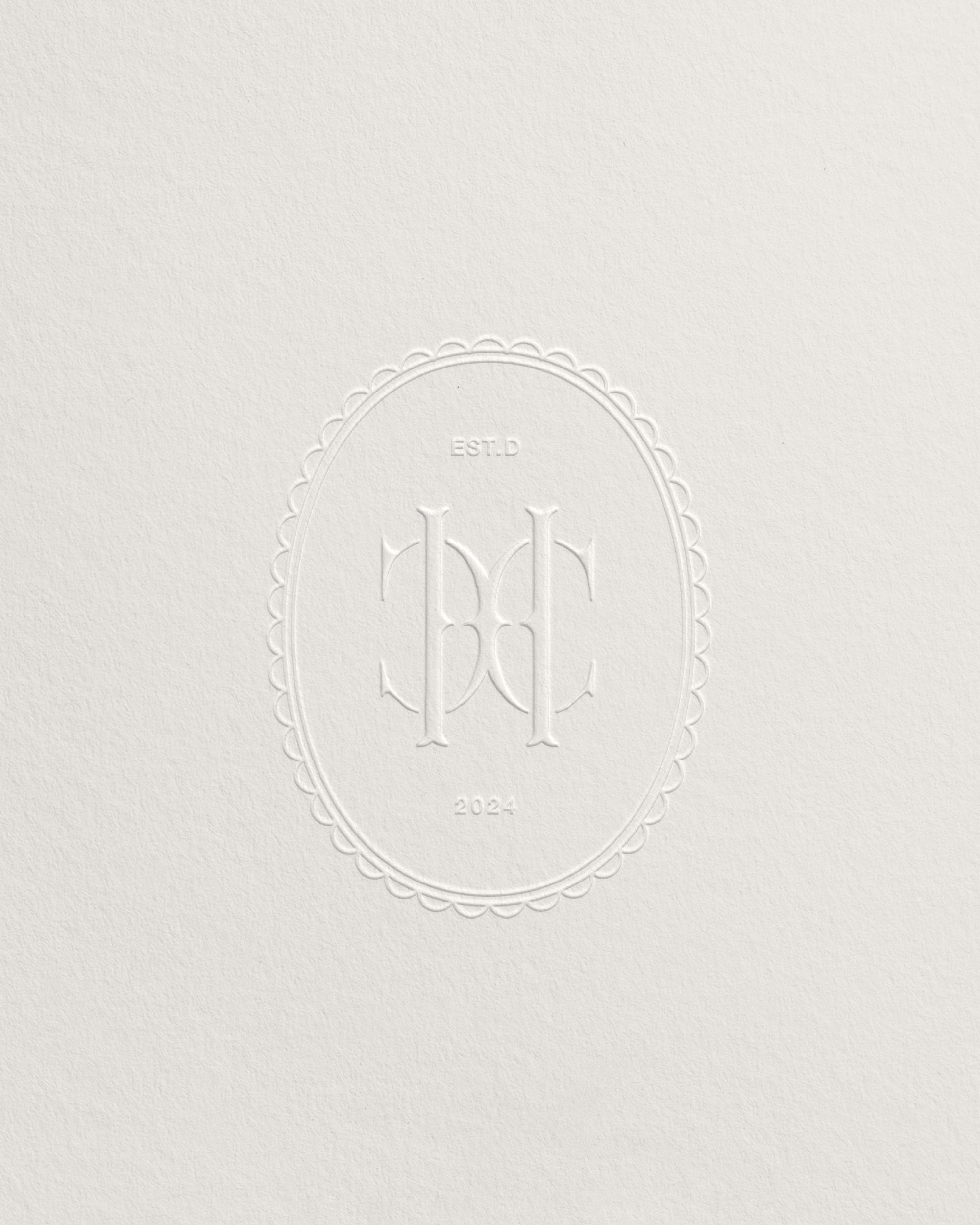 Watch Me Design a European Garden Party-Inspired Monogram - Saffron Avenue