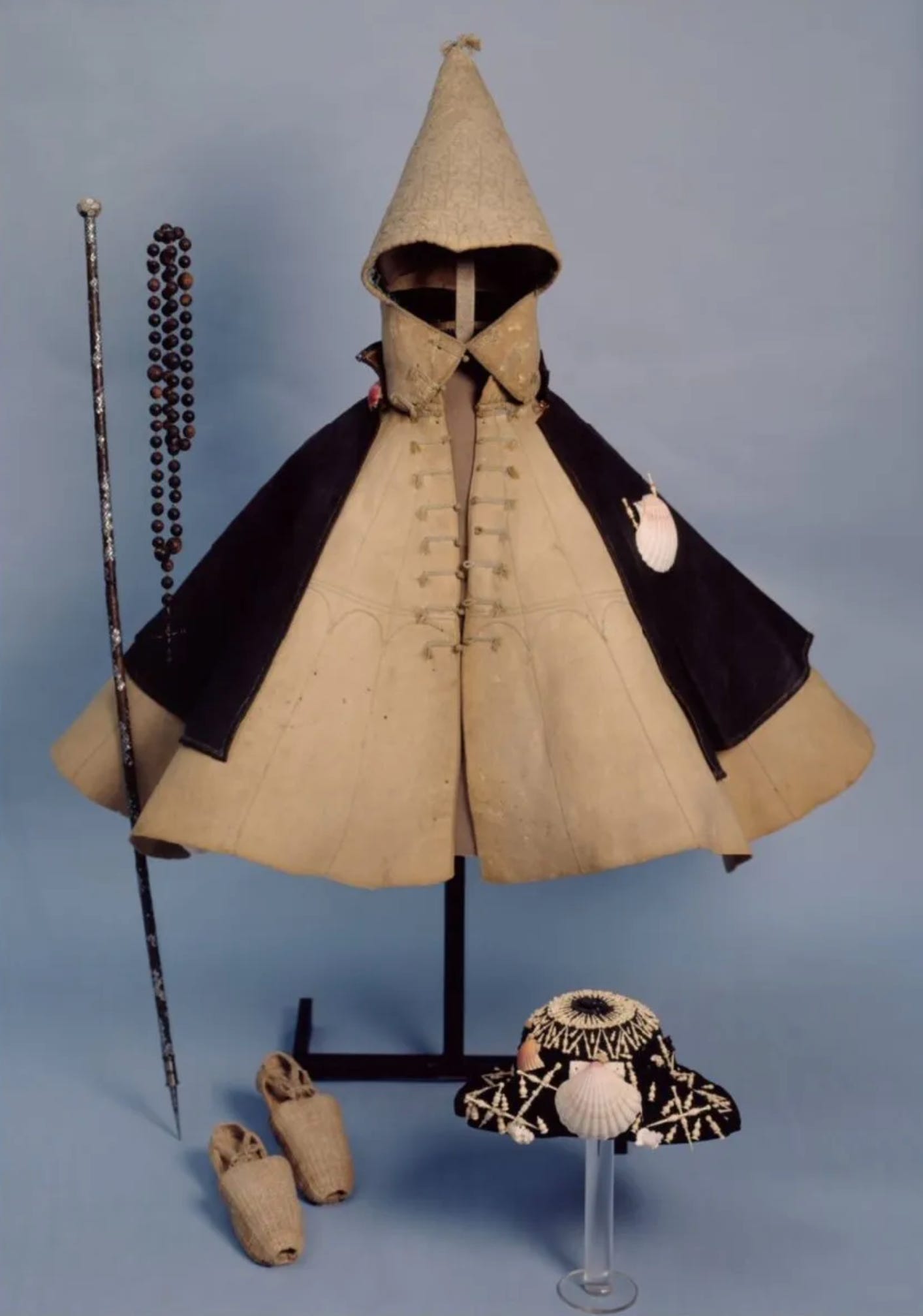 BOOK PILGRIM - by Barbara Shoup - Book Pilgrim