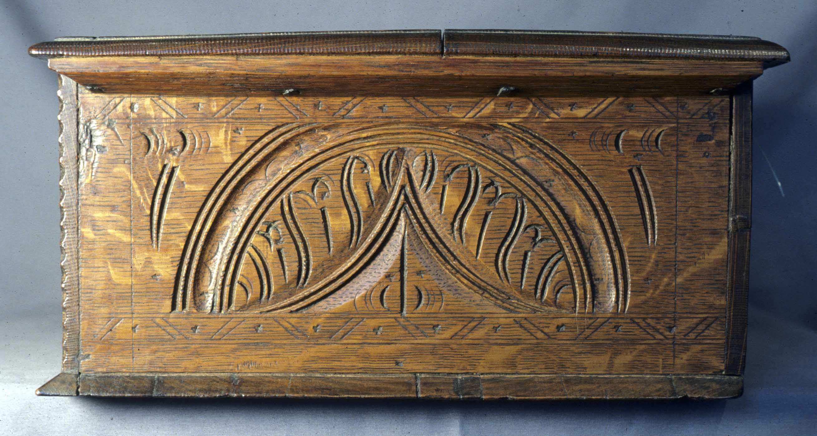 Some geometry before carving - by Peter Follansbee