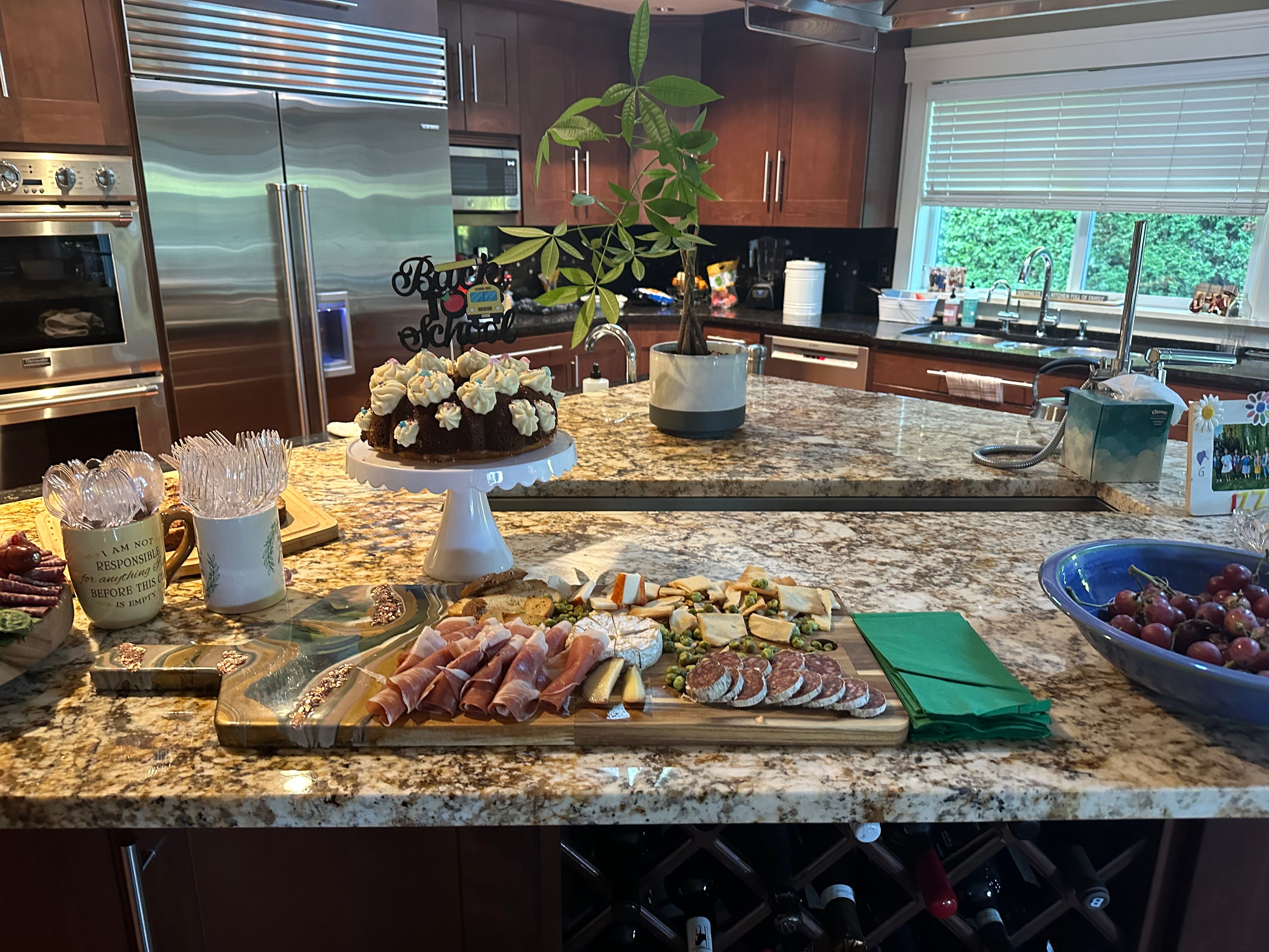 🍰 The joy of hosting parties - by Helen H.