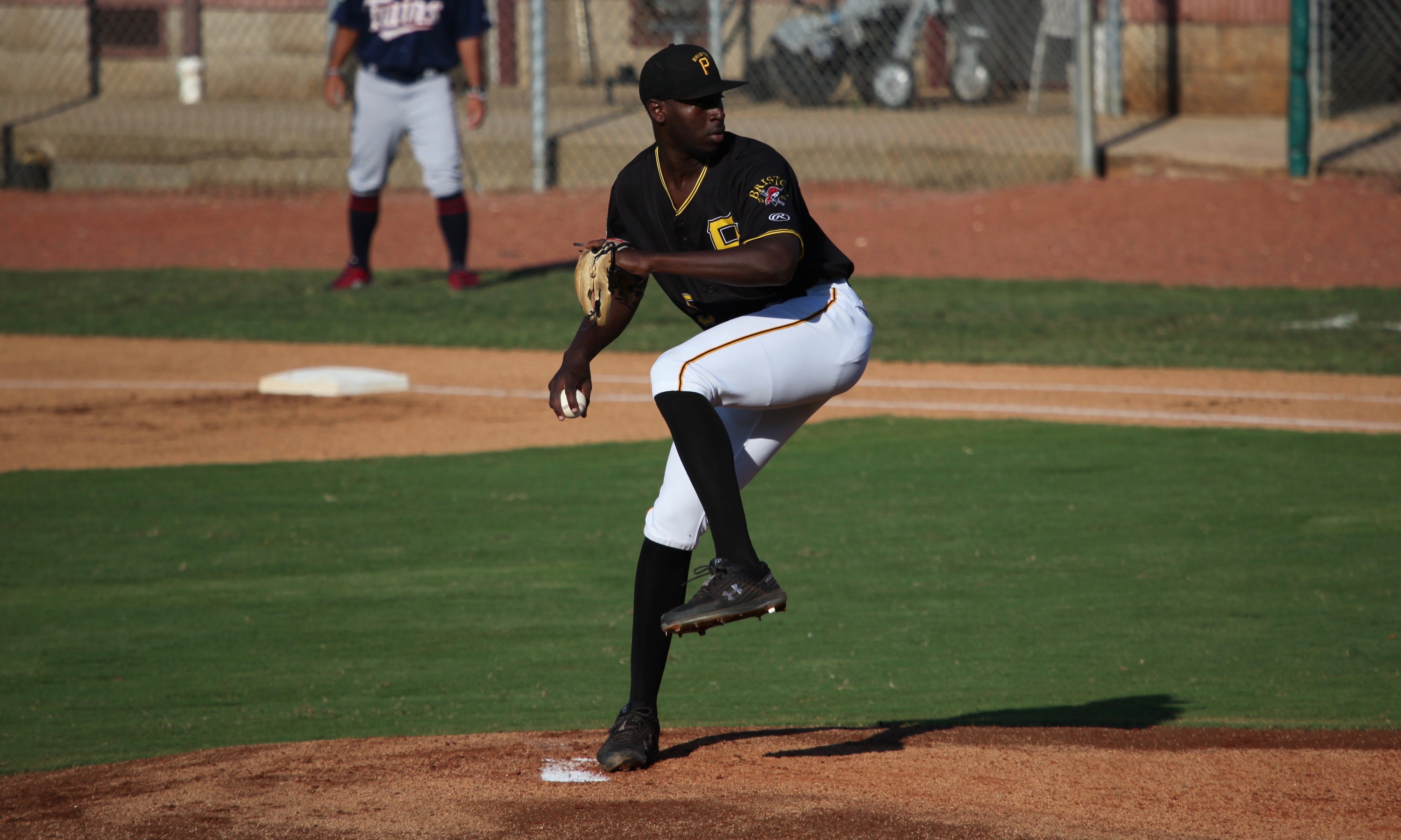 Tahnaj Thomas - by WTM - Bucs On Deck