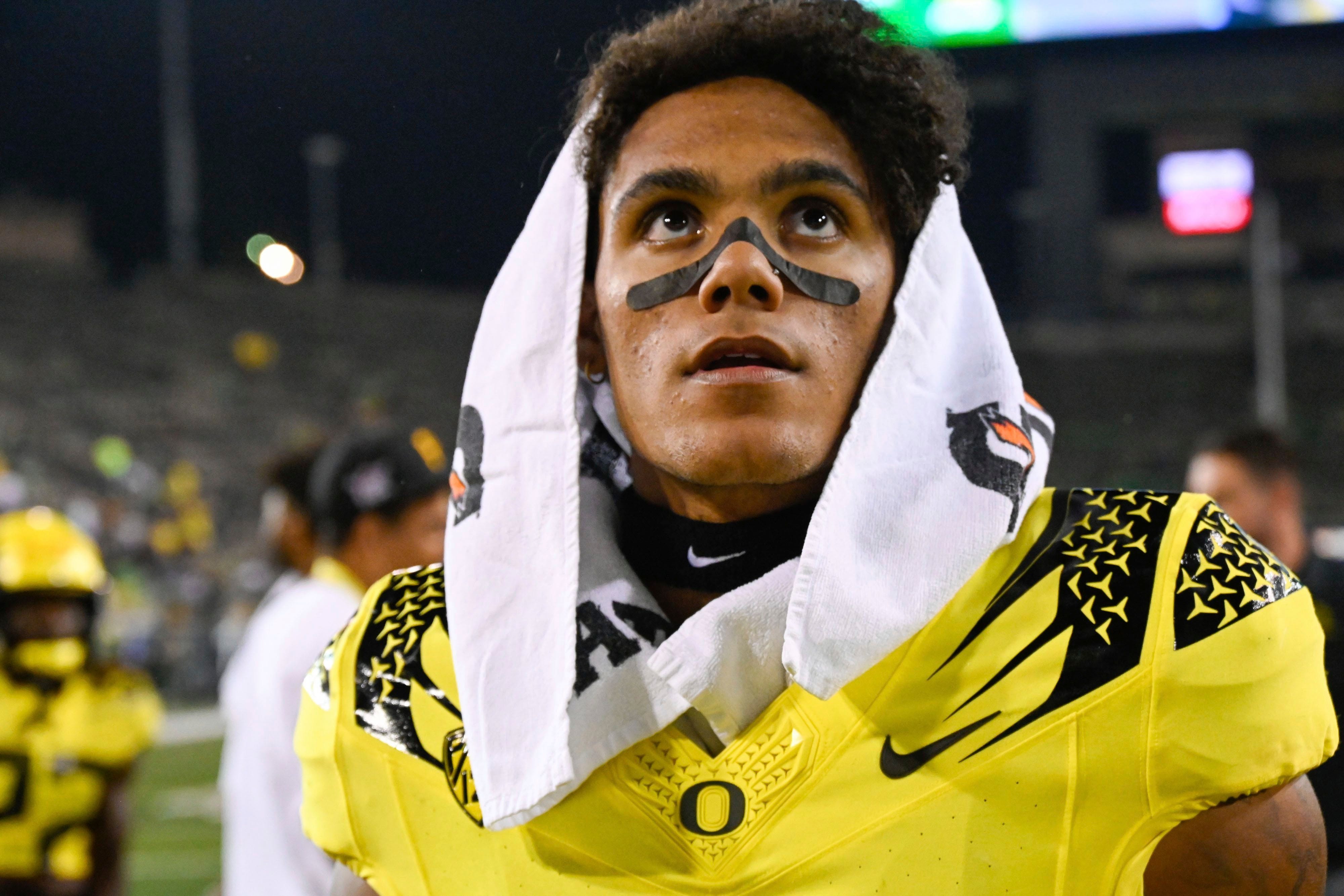 Christian Gonzalez - CB - Oregon - by Theo Ash