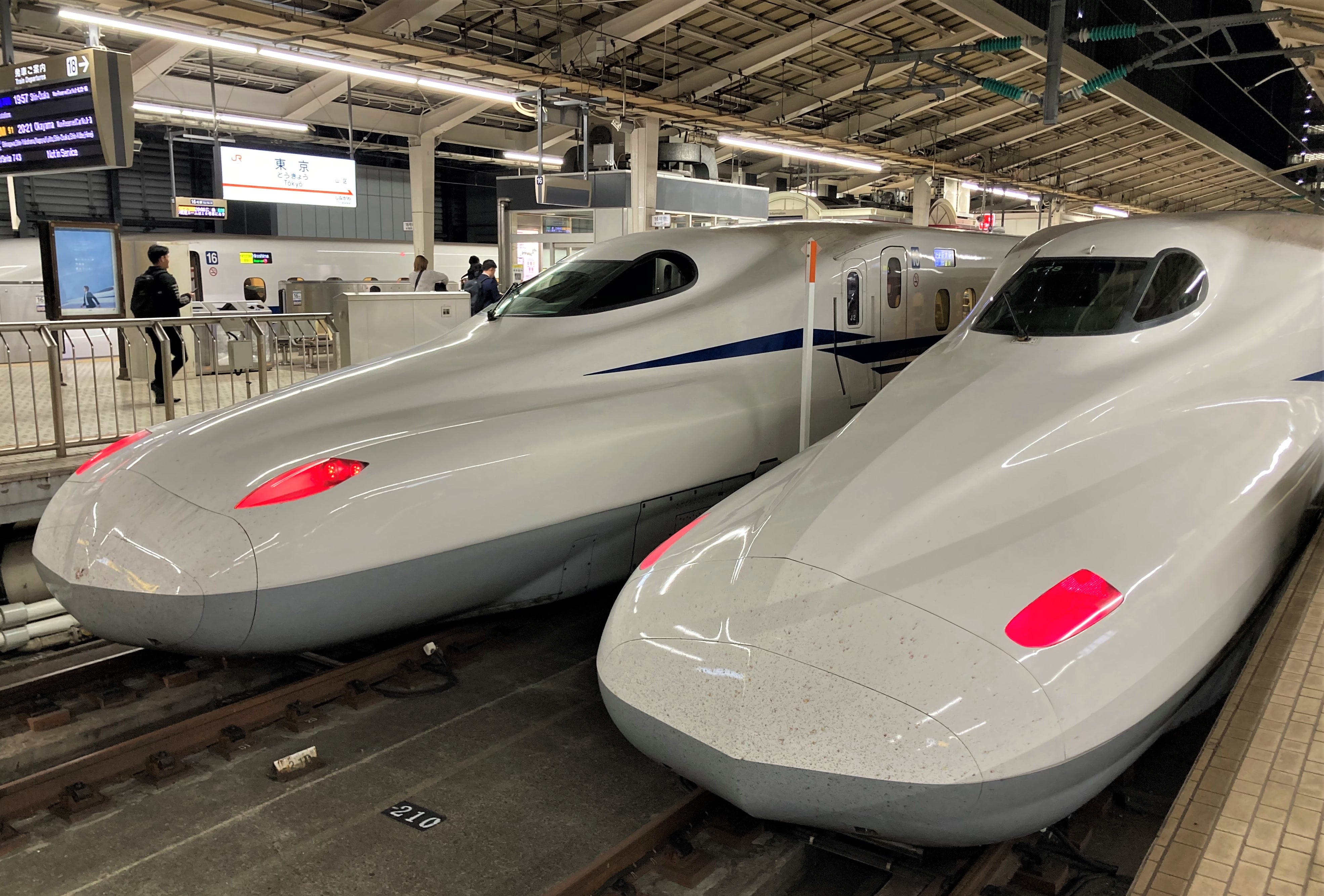 #79 Five tips for Tokaido Shinkansen - by Hideo Tanikawa