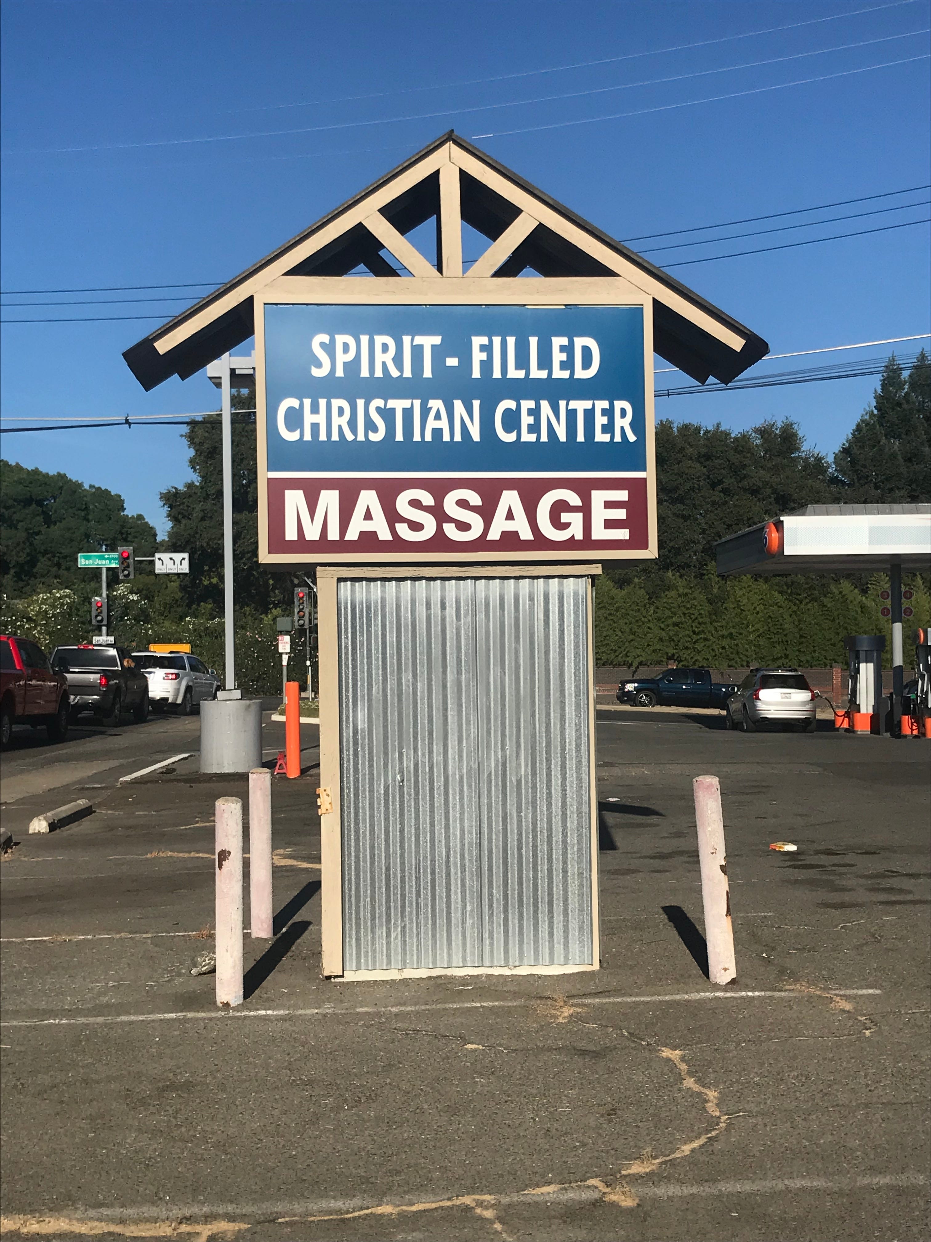 Santísimo Sacramento - by Justin Smith-Ruiu