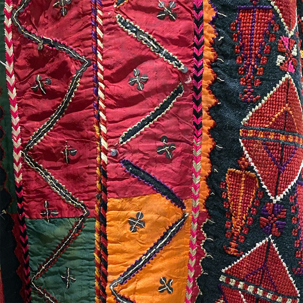 Material Power: Palestinian Embroidery - by Joumana Medlej