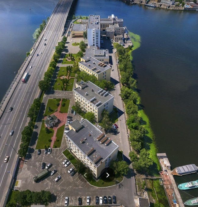 Putin Strikes Back - Destroys GUR Bunker?