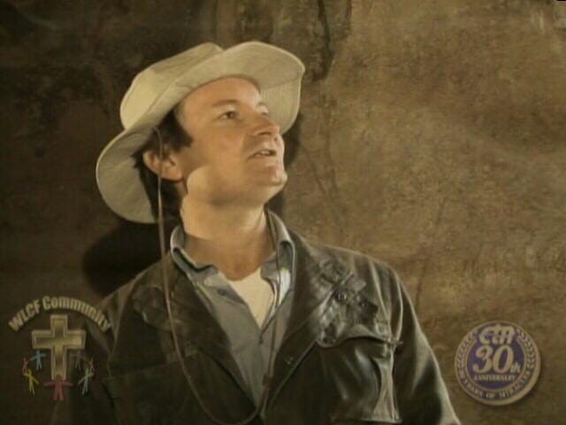 AM/FM/TV DXing: More than 33,000 stations to hear in USA