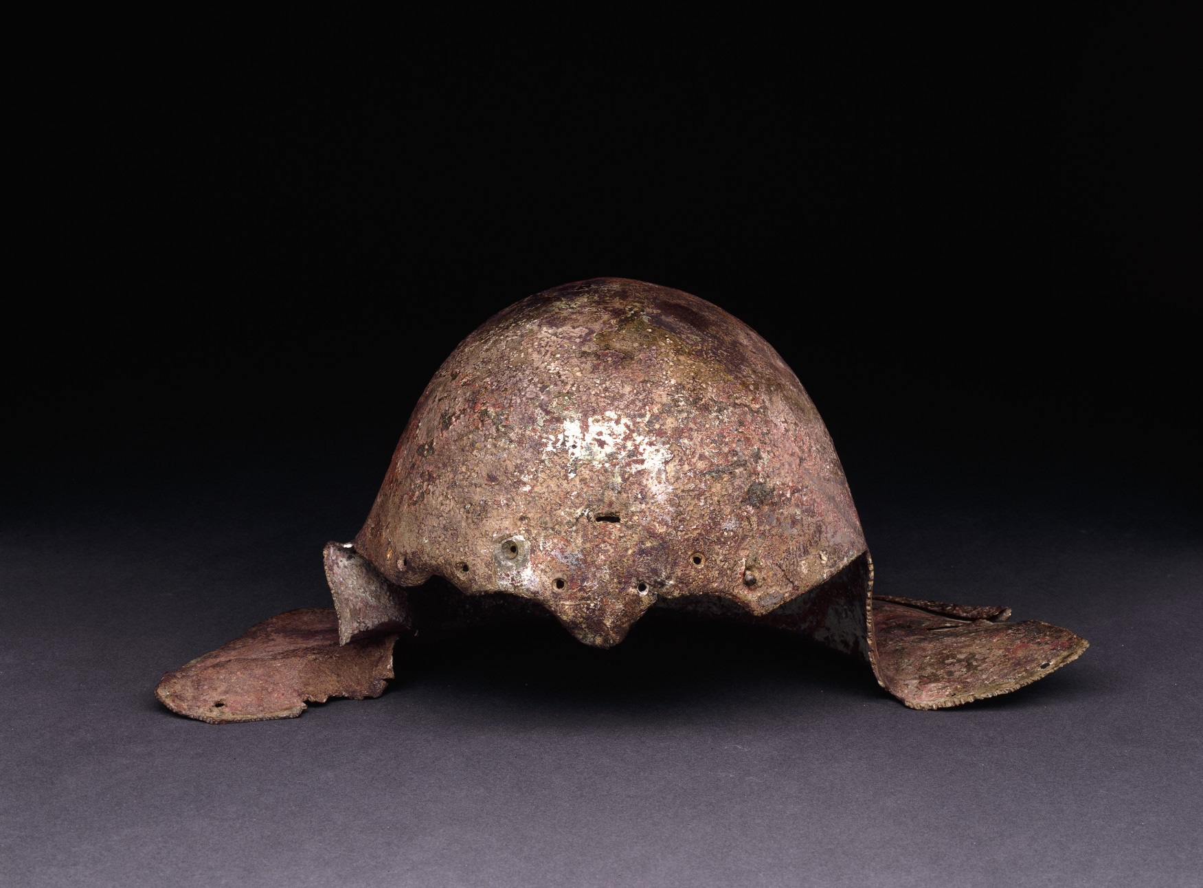 V&A wants to hire more men - maxwell museums