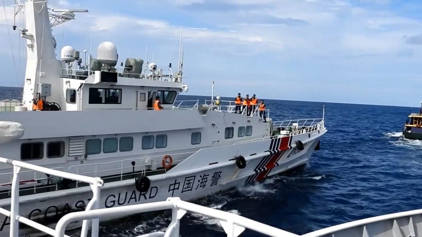 Philippines: Four Chinese Coast Guard Vessels Carried Out "Dangerous ...