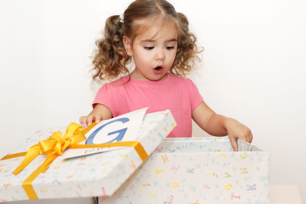 Contest! Guess the New Top 10 Names to Win 🎁