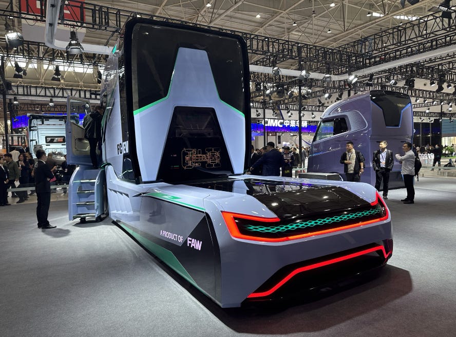 China FAW released its first liquid hydrogen heavy-duty truck