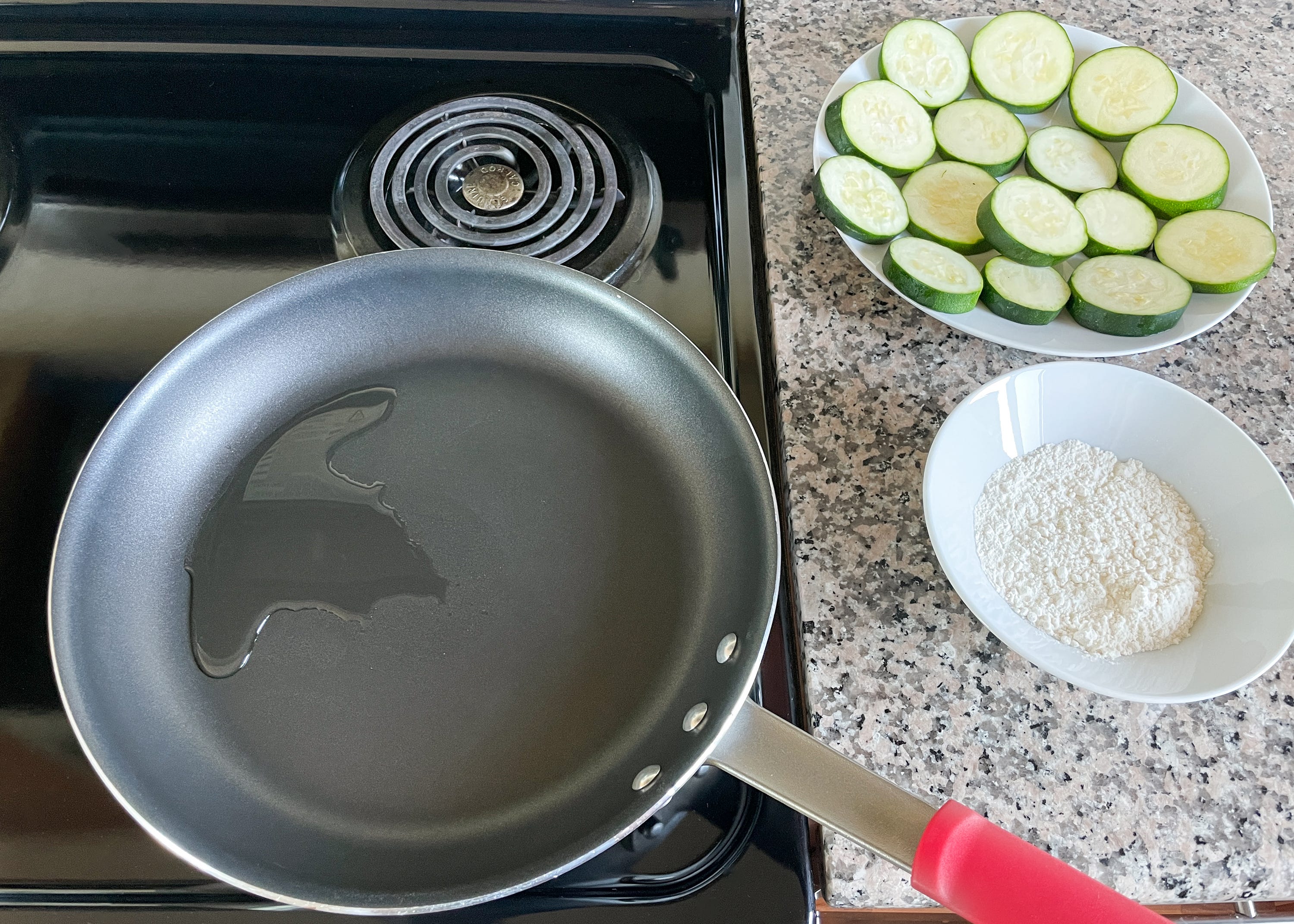 Easy and delicious zucchini recipes - by Darya Zorka