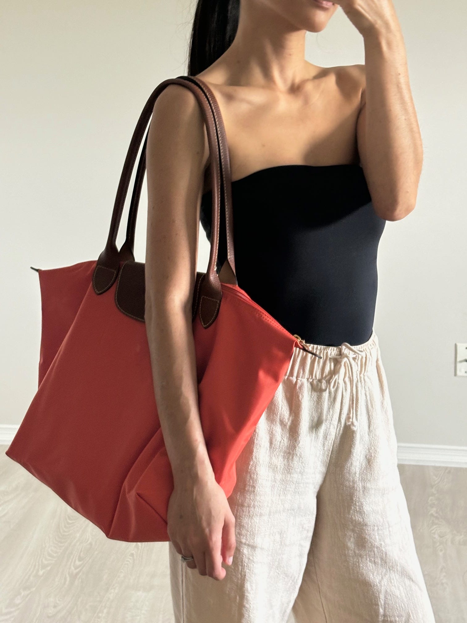 Pops of colour - by Maria Hyde - Essential Reads