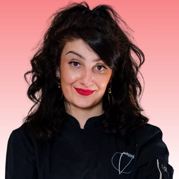 Julianne Aknine | Substack