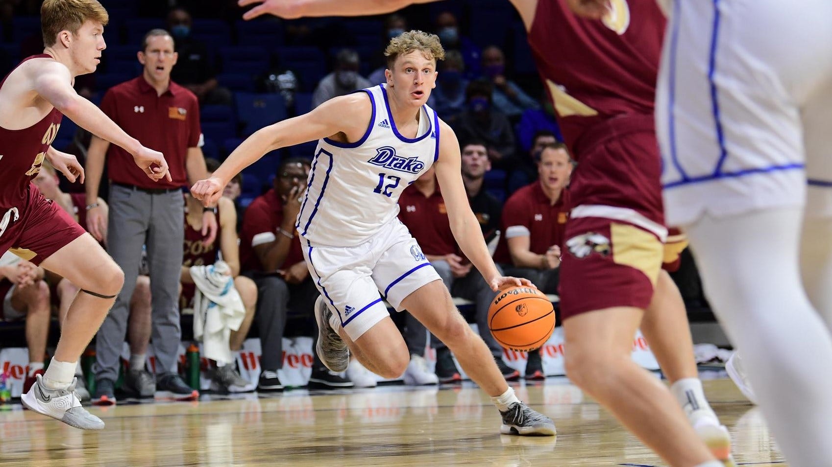 DeVries named MVC Player of the Year - by Jeff Bidwell