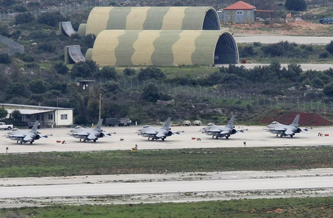 Poutine lance un dernier avertissement à l'Occident