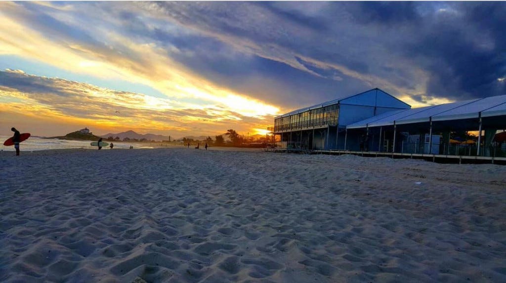 A cultura dos campeonatos de surfe por Dany Boi
