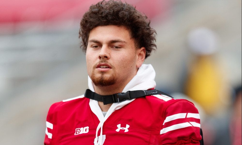 Wisconsin QB Deacon Hill enters the transfer portal