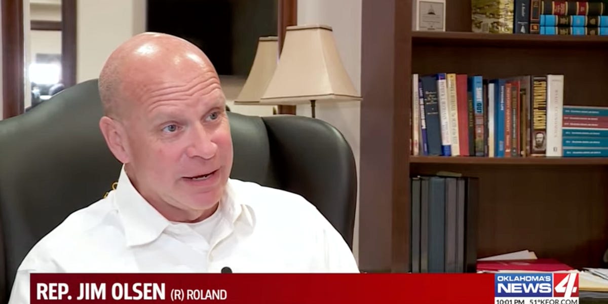 Oklahoma GOP lawmaker refiles bill to put the Ten Commandments in every ...