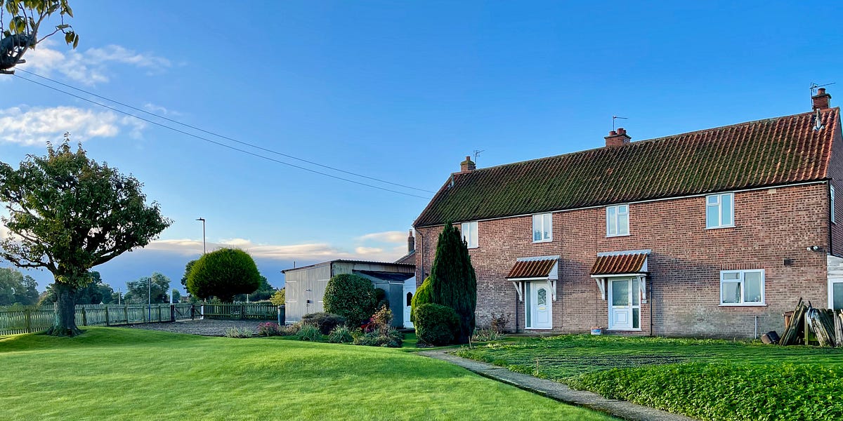 The Rambler ... - STORY CRUMBS | Author Joanne Tracey