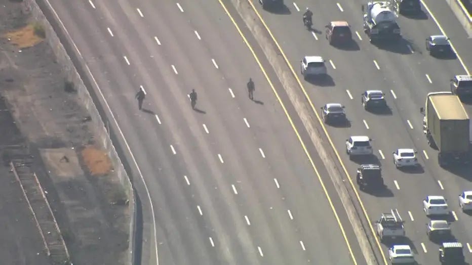 Freeway shooting shuts down I-880 in Oakland during rush hour