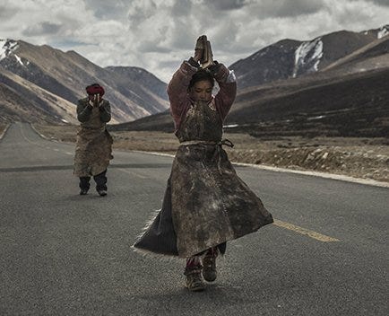 Types of Namaskāra [ཕྱག་འཚལ]: Prostration or Showing Obeisance