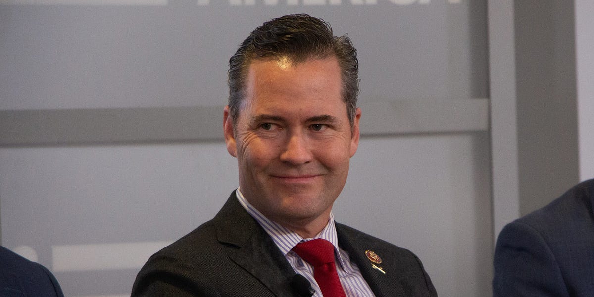 Who Should Replace Mike Waltz? - by Arthur Bloom