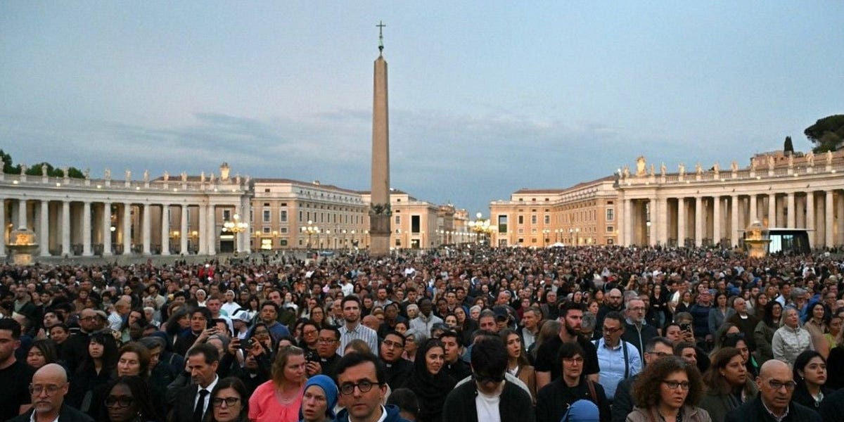 Les catholiques du monde entier rendent hommage au souverain pontife