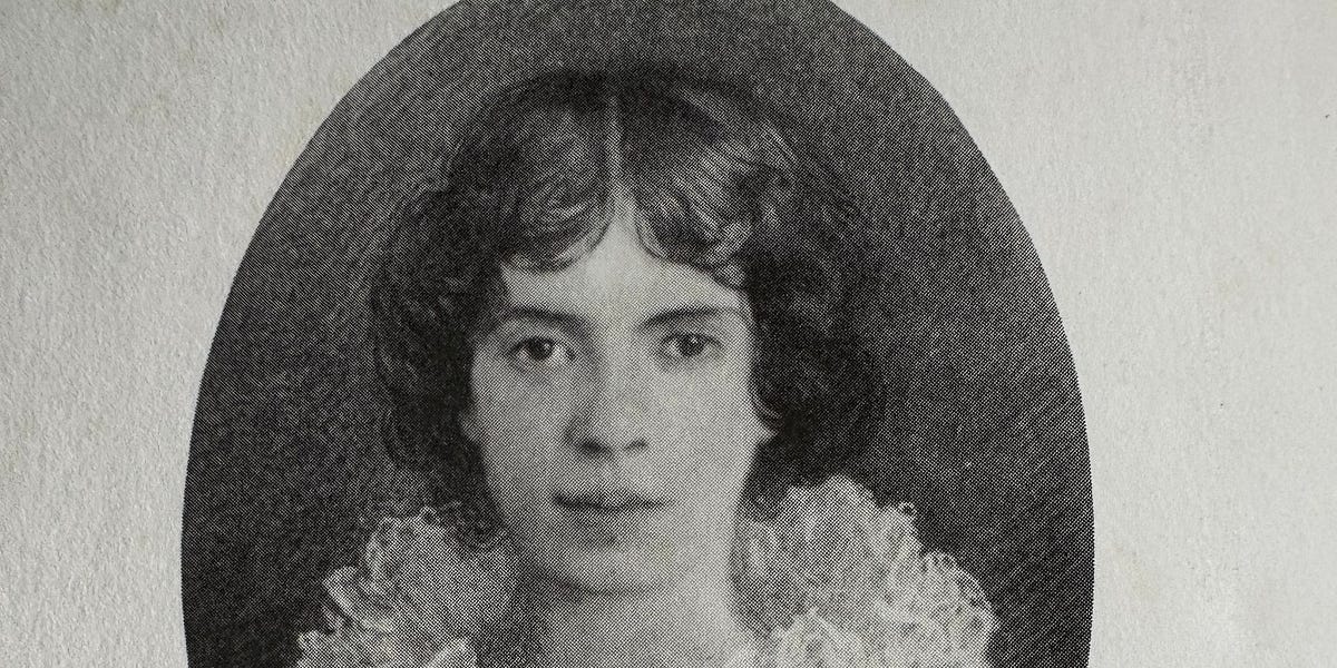 Emily Dickinson Aloud - Elizabeth: poems, prayers, voice