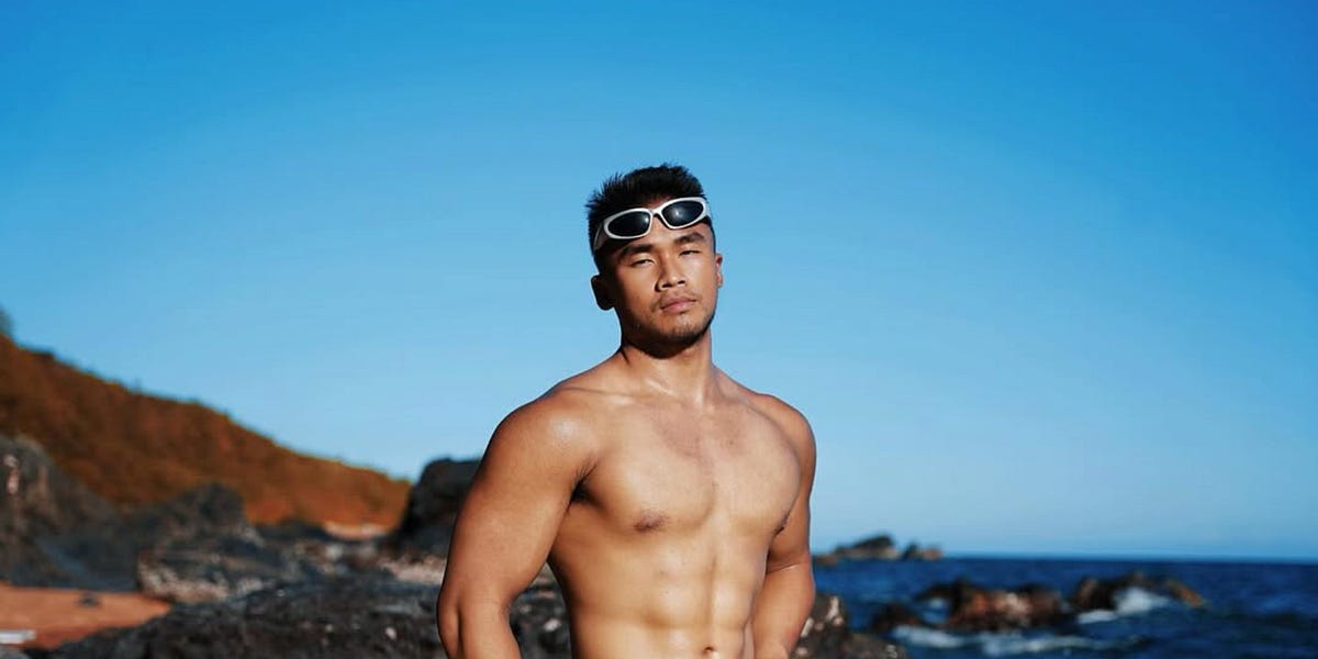 Junglewildwild -A muscular and wild young man from China-